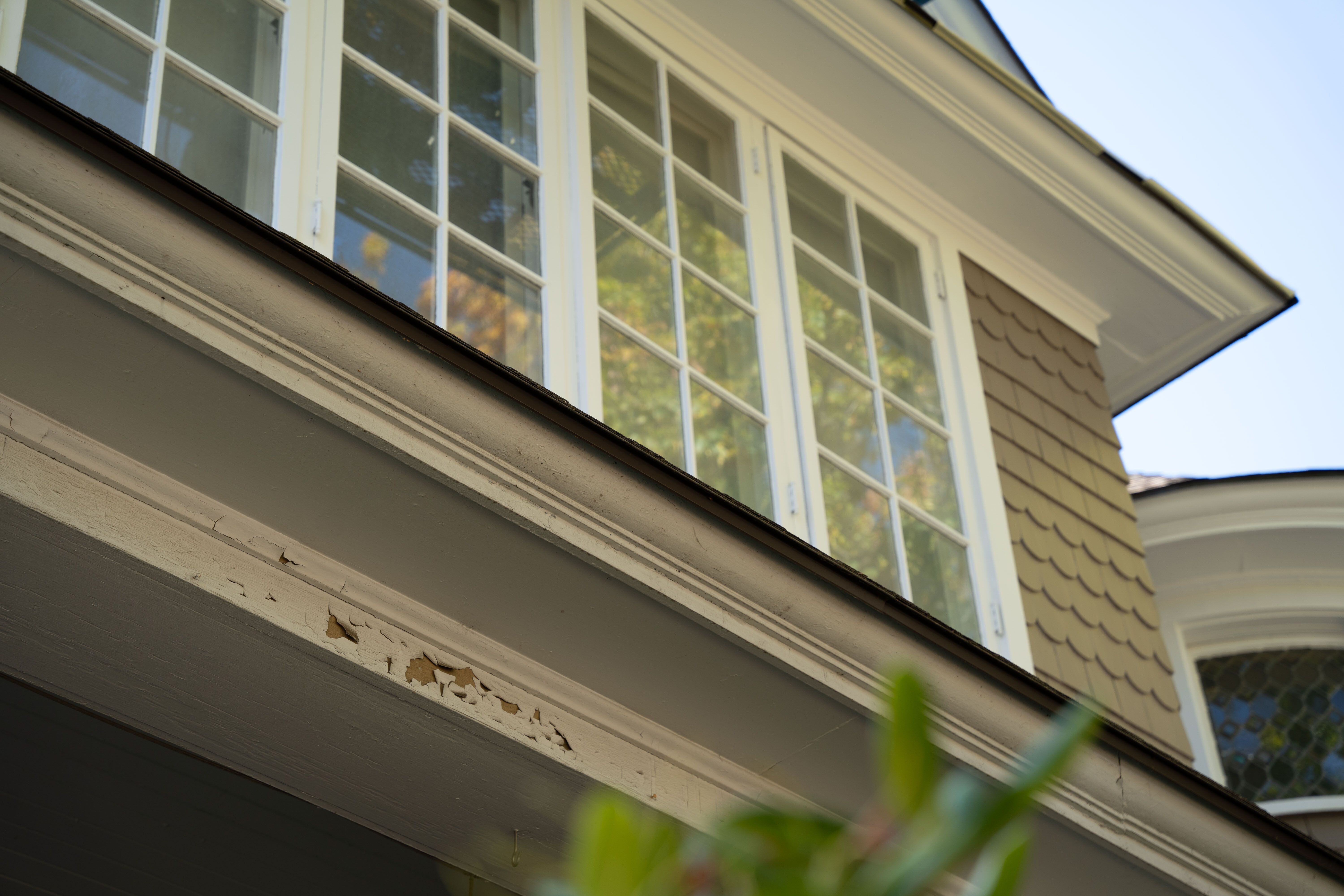 Lead-Based Paint: What Every Homeowner Should Know Before Repainting